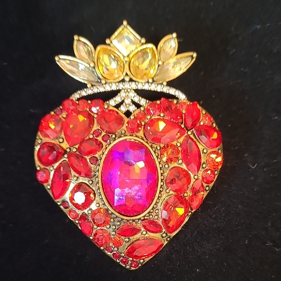 Jewelry | Elegant Red And Gold Heart Brooch | Poshmark